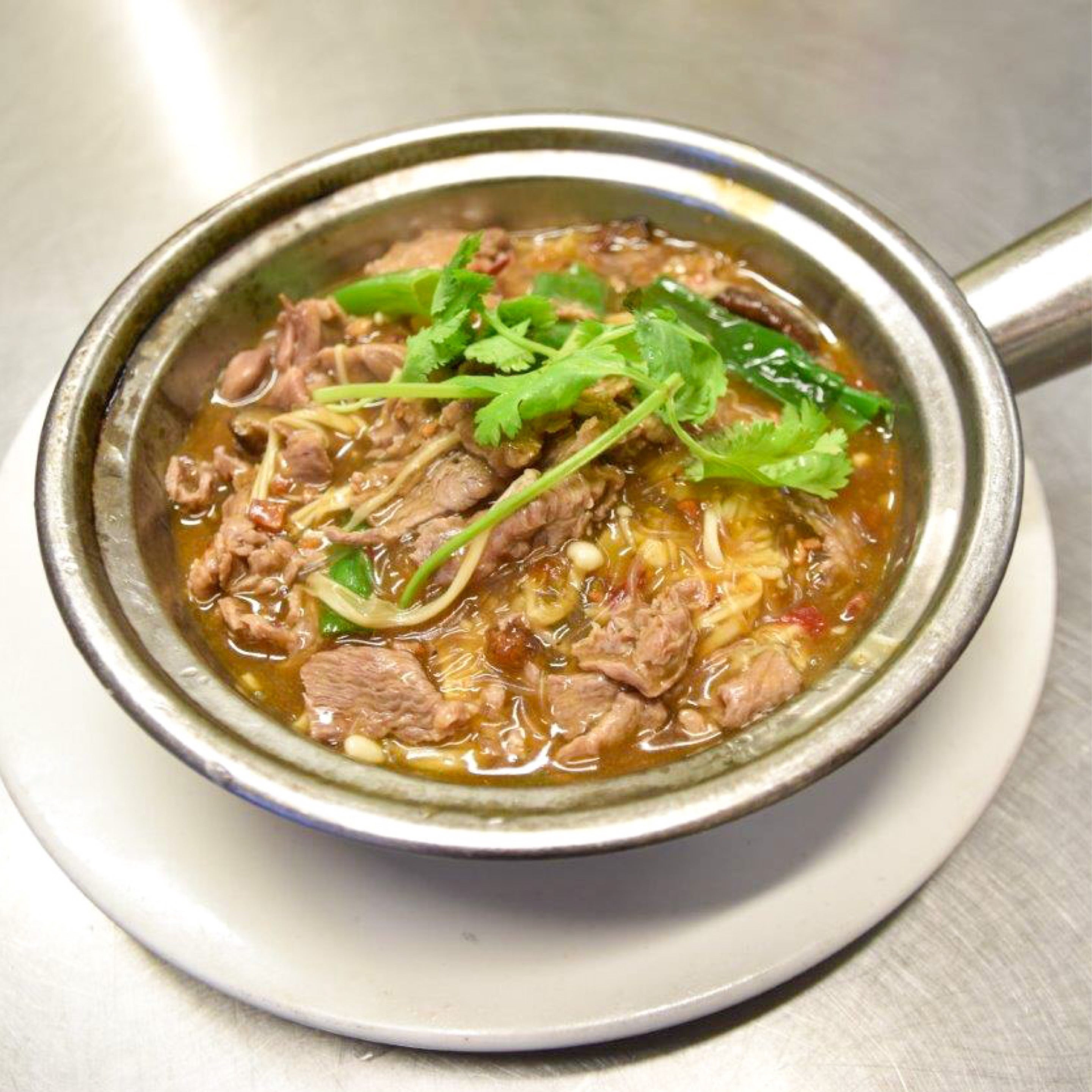 XO 金 菇 和 牛 煲 XO Wagyu Beef with Enoki Mushroom 🐷 | Uncle Billy's ...